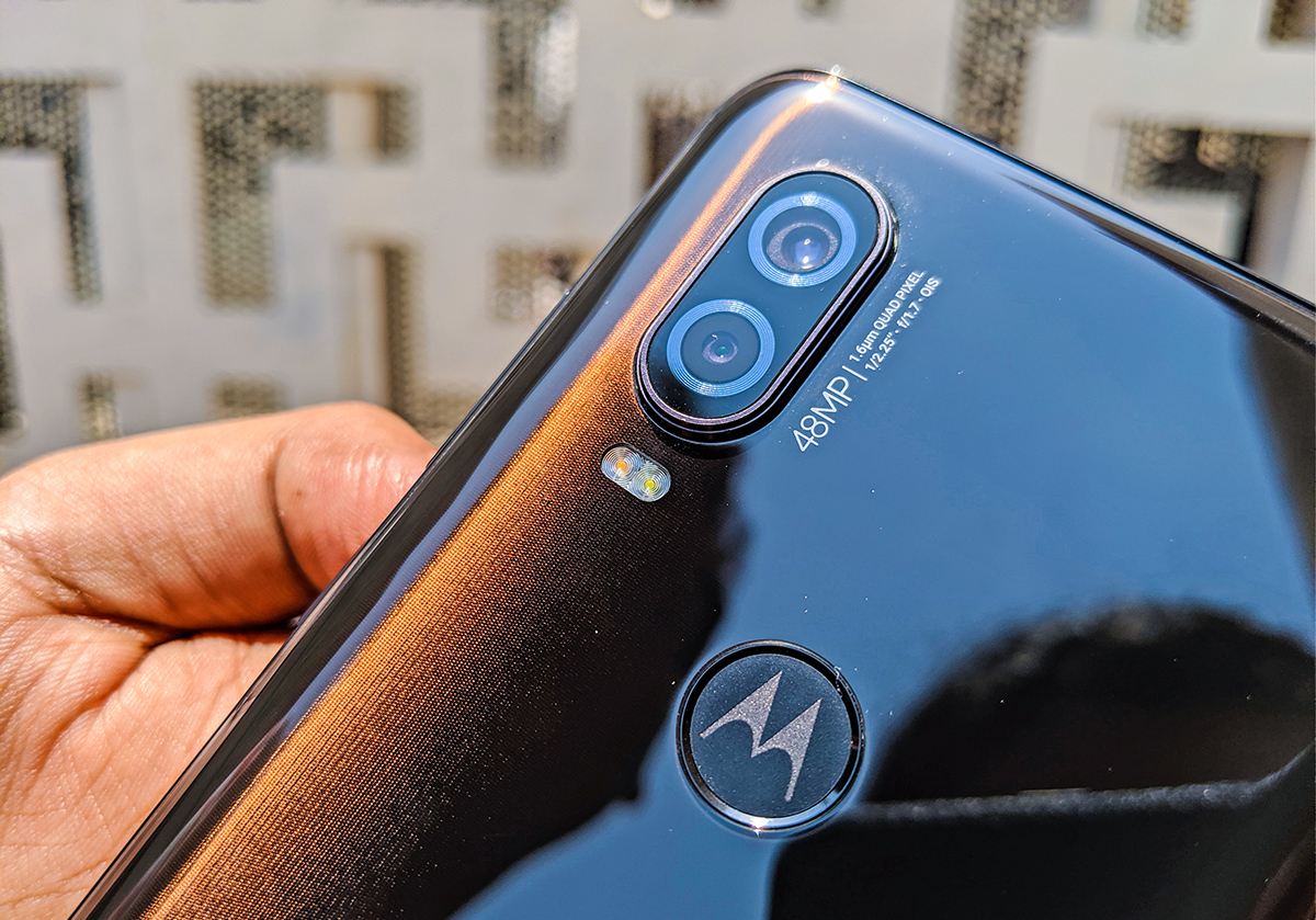 Motorola One Vision Price in Nepal | All-screen display, 48MP dual camera
